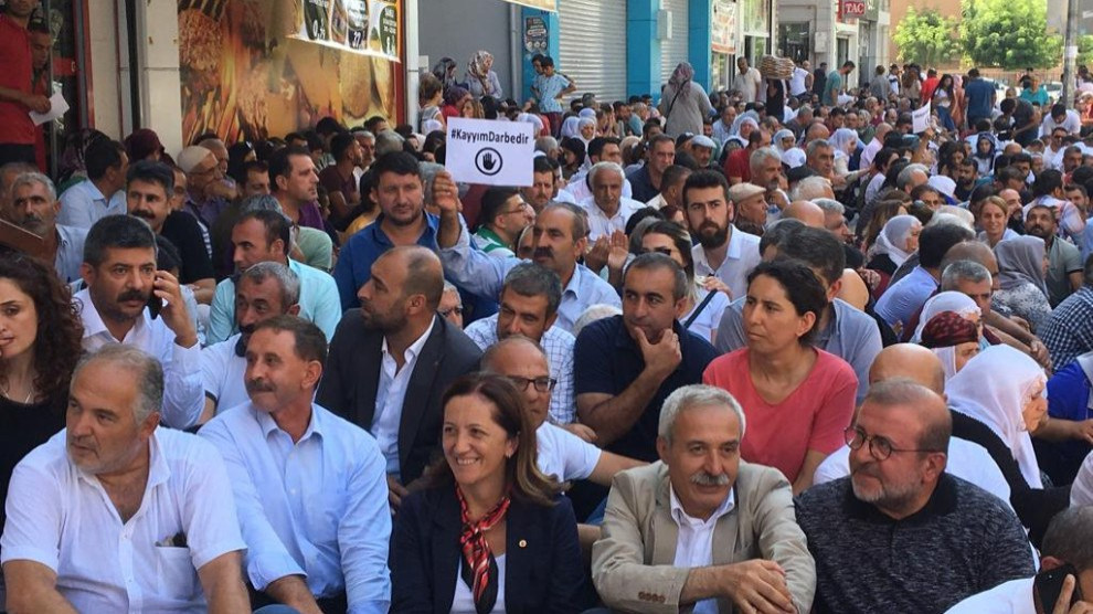 ANF | DISK, KESK, TTB and TMMOB presidents join the protest in Amed